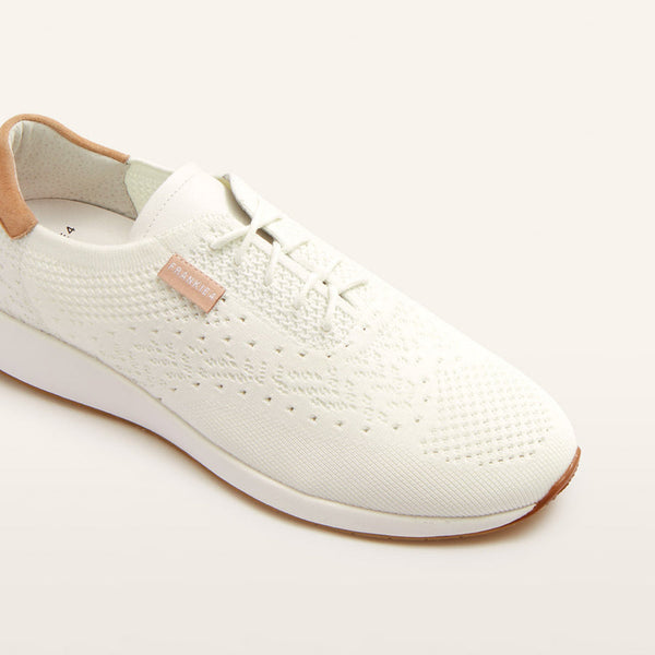 FRANKIE4 DIMITY WHITE – Collective Shoes