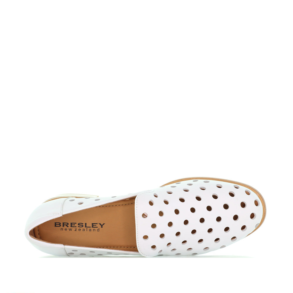 BRESLEY AQUARIUS WHITE – Collective Shoes