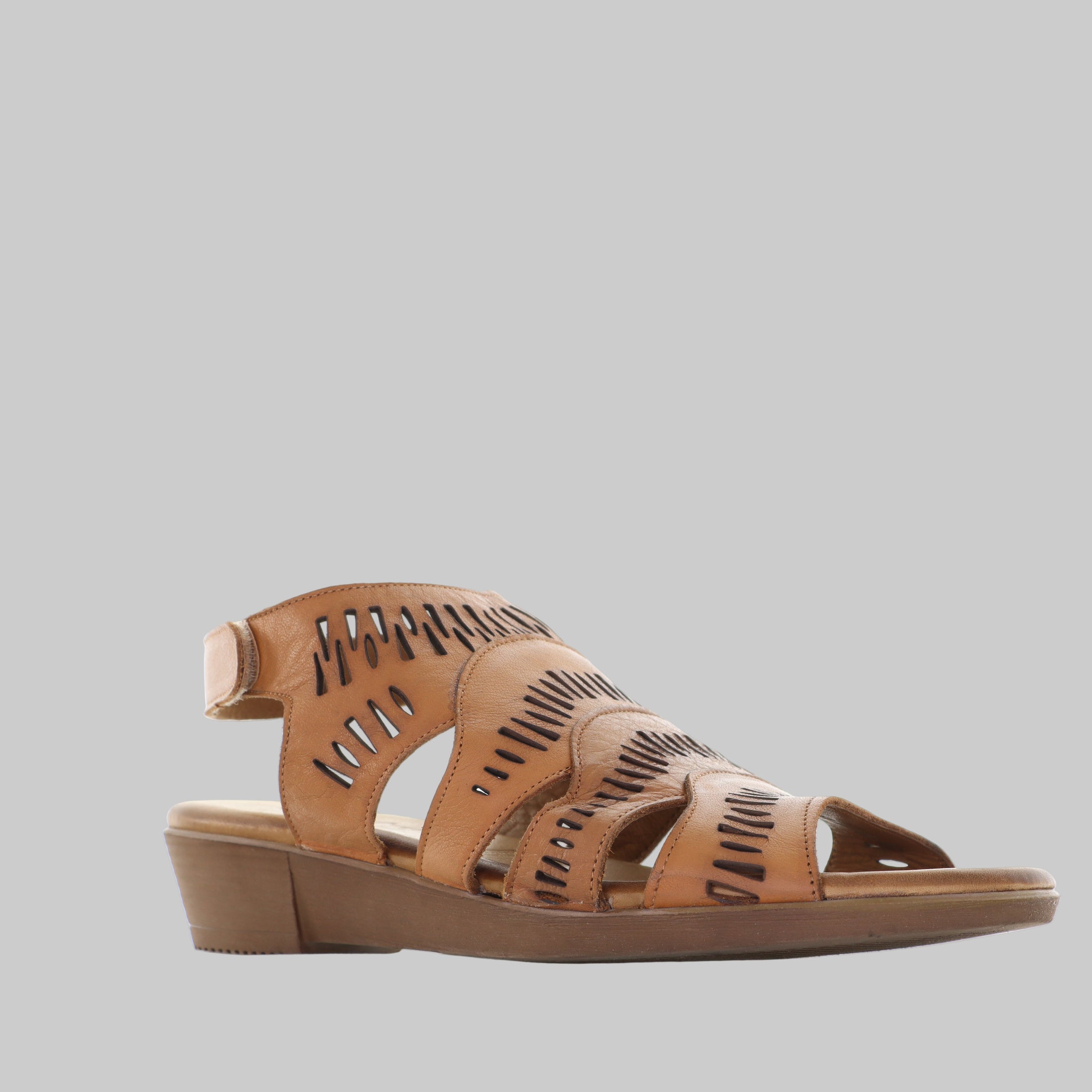 CABELLO CONNIE TAN – Collective Shoes