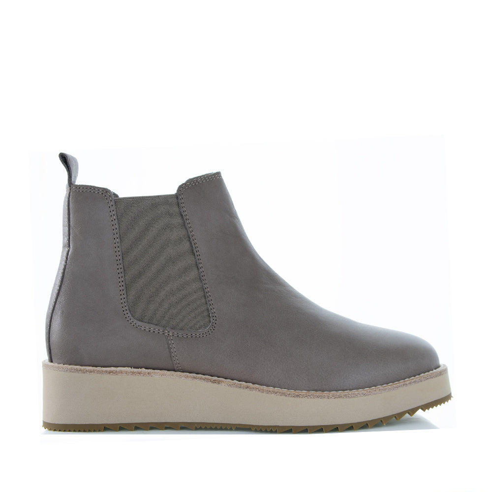 Shop Lesansa Sting Black Snow Pony Twin Gusset Boots | Collective Shoes